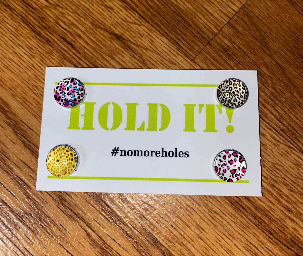 Spotted 1 Animal Print Number Holders – Hold It! Magnetic Numbers